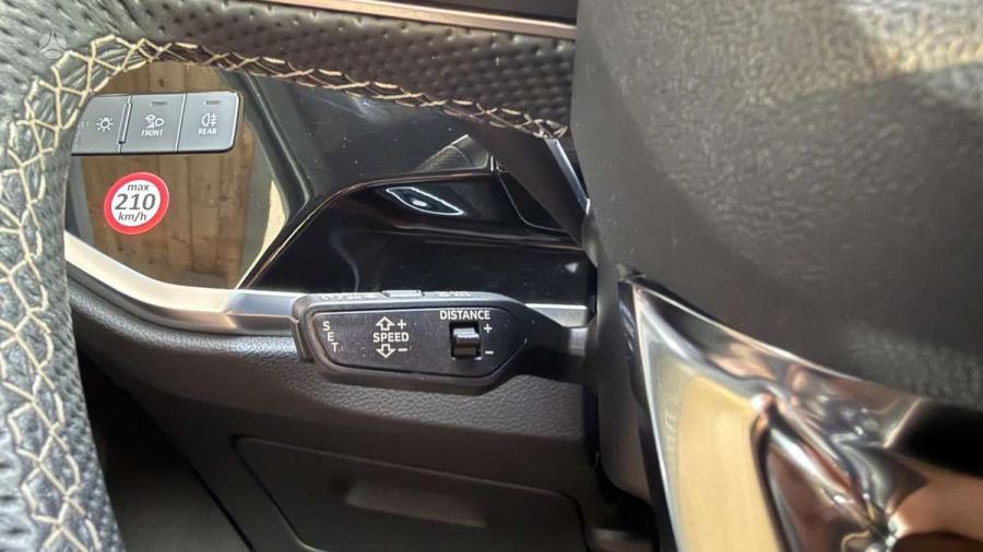 Pelēks Audi Q3 2022 Viļņa, ar dzinēja tilpumu 1.40 L un nobraukumu 147 tūkst. km par 23790 €, foto 17 vietnē AUTOMOTO.COM.LV