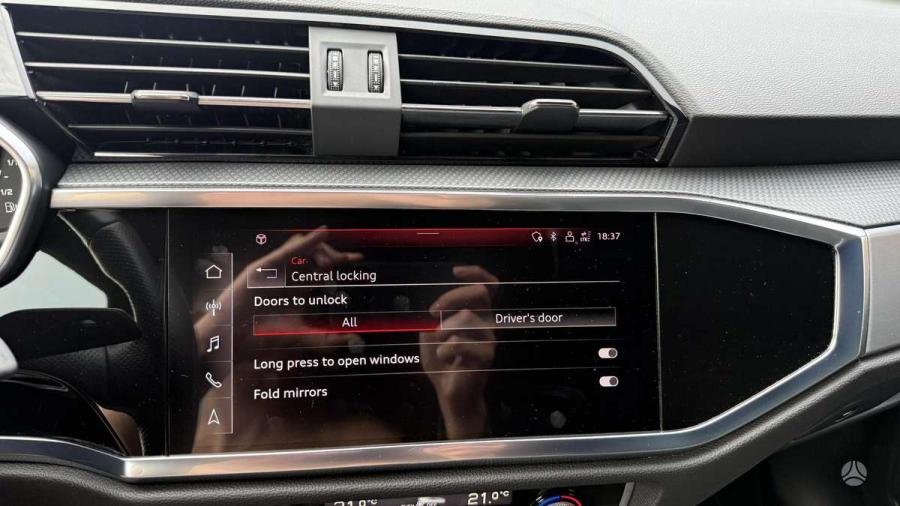 Pelēks Audi Q3 2022 Viļņa, ar dzinēja tilpumu 1.40 L un nobraukumu 147 tūkst. km par 23790 €, foto 23 vietnē AUTOMOTO.COM.LV