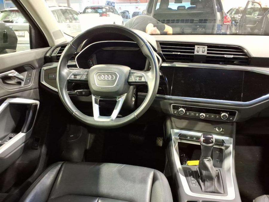 Pelēks Audi Q3 2022 Utena, ar dzinēja tilpumu 1.97 L un nobraukumu 168 tūkst. km par 21500 €, foto 10 vietnē AUTOMOTO.COM.LV
