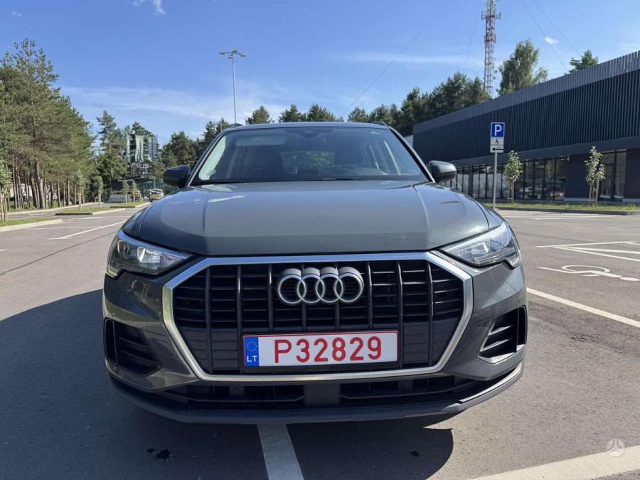Grey Audi Q3 2022 in Utena, with an engine capacity of 1.97 L and mileage of 168 thousand km for 21400 €, photo 4 on AUTOMOTO.COM.LV