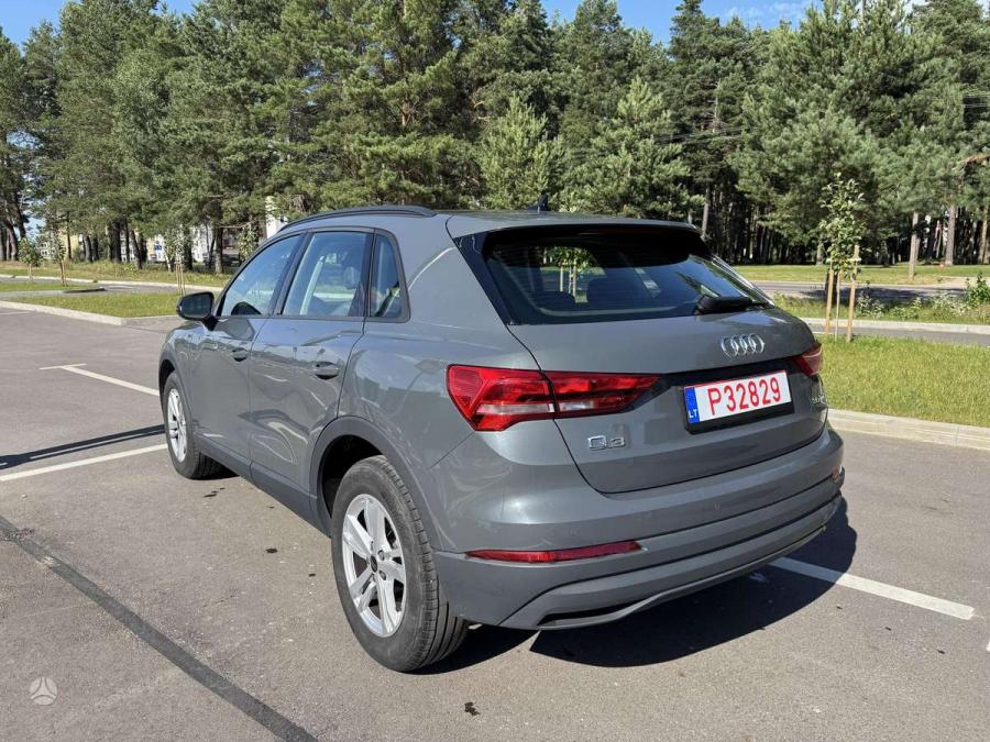 Grey Audi Q3 2022 in Utena, with an engine capacity of 1.97 L and mileage of 168 thousand km for 21400 €, photo 5 on AUTOMOTO.COM.LV