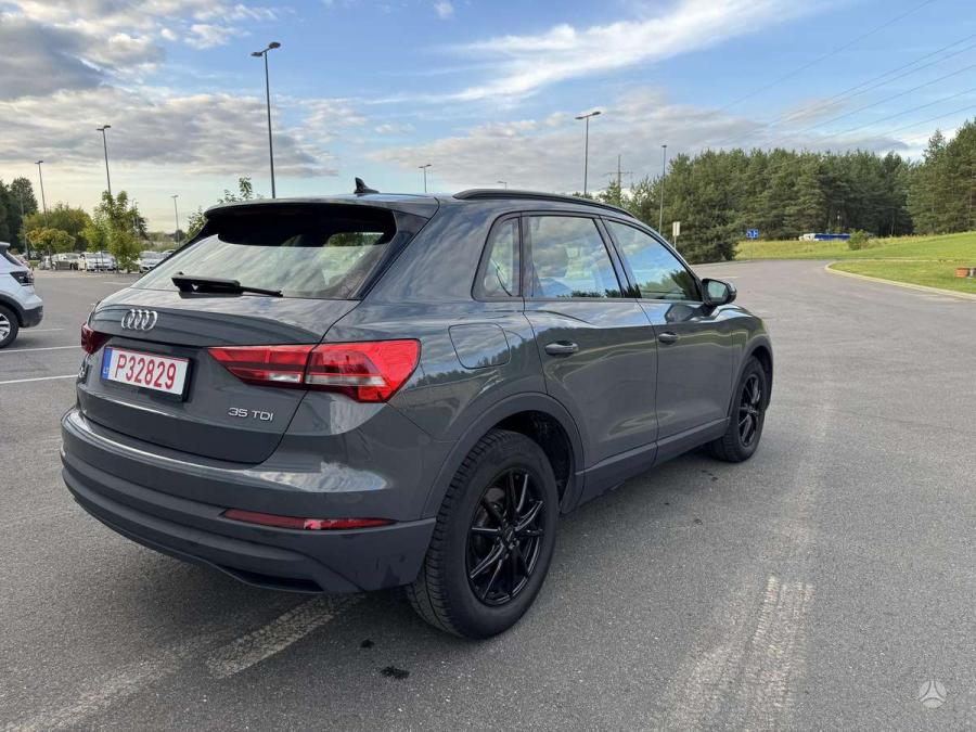 Pelēks Audi Q3 2022 Viļņa, ar dzinēja tilpumu 1.97 L un nobraukumu 168 tūkst. km par 21300 €, foto 7 vietnē AUTOMOTO.COM.LV