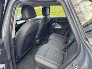 Pelēks Audi Q3 2022 Viļņa, ar dzinēja tilpumu 1.97 L un nobraukumu 168 tūkst. km par 21300 €, foto 17 vietnē AUTOMOTO.COM.LV