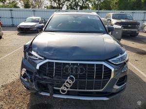 Pelēks Audi Q3 2022 Viļņa, ar dzinēja tilpumu 1.98 L un nobraukumu 58 tūkst. km par 17303 €, foto 6 vietnē AUTOMOTO.COM.LV