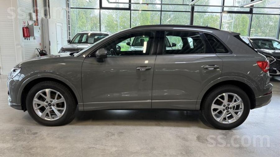 Pelēks Audi Q3 2022 Rīga, ar dzinēja tilpumu 2.00 L un nobraukumu 19 tūkst. km par 26900 €, foto 3 vietnē AUTOMOTO.COM.LV