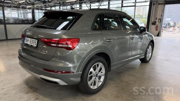 Audi Q3 2022 Rīga vietnē Pelēks Audi Q3 2022 Rīga, ar dzinēja tilpumu 2.00 L un nobraukumu 19 tūkst. km par 26900 €, foto 6 vietnē AUTOMOTO.COM.LV