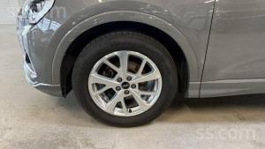 Pelēks Audi Q3 2022 Rīga, ar dzinēja tilpumu 2.00 L un nobraukumu 19 tūkst. km par 26900 €, foto 10 vietnē AUTOMOTO.COM.LV