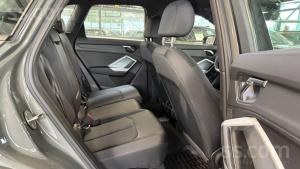 Pelēks Audi Q3 2022 Rīga, ar dzinēja tilpumu 2.00 L un nobraukumu 19 tūkst. km par 26900 €, foto 18 vietnē AUTOMOTO.COM.LV