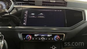 Pelēks Audi Q3 2022 Rīga, ar dzinēja tilpumu 2.00 L un nobraukumu 19 tūkst. km par 26900 €, foto 24 vietnē AUTOMOTO.COM.LV