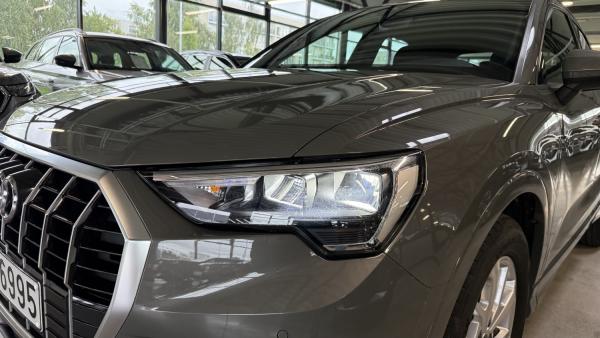 Pelēks Audi Q3 2022 Rīga, ar dzinēja tilpumu 2.00 L un nobraukumu 19 tūkst. km par 26900 €, foto 11 vietnē AUTOMOTO.COM.LV