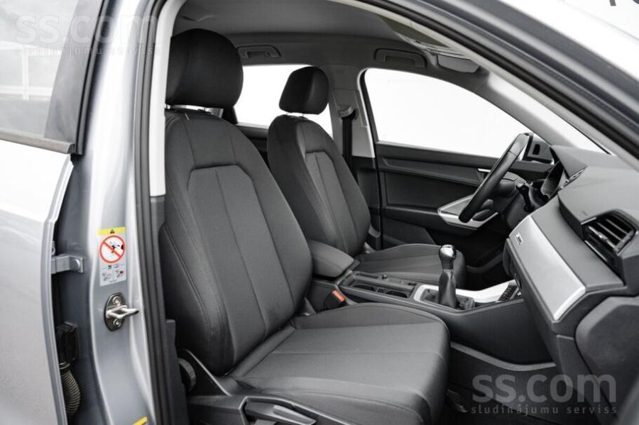 Grey Audi Q3 2023 in Riga, with an engine capacity of 1.00 L and mileage of 19 thousand km for 23900 €, photo 8 on AUTOMOTO.COM.LV