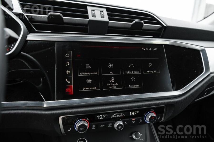 Grey Audi Q3 2023 in Riga, with an engine capacity of 1.00 L and mileage of 19 thousand km for 23900 €, photo 21 on AUTOMOTO.COM.LV