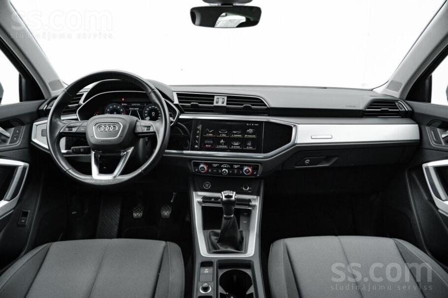 Grey Audi Q3 2023 in Riga, with an engine capacity of 1.00 L and mileage of 19 thousand km for 23900 €, photo 28 on AUTOMOTO.COM.LV