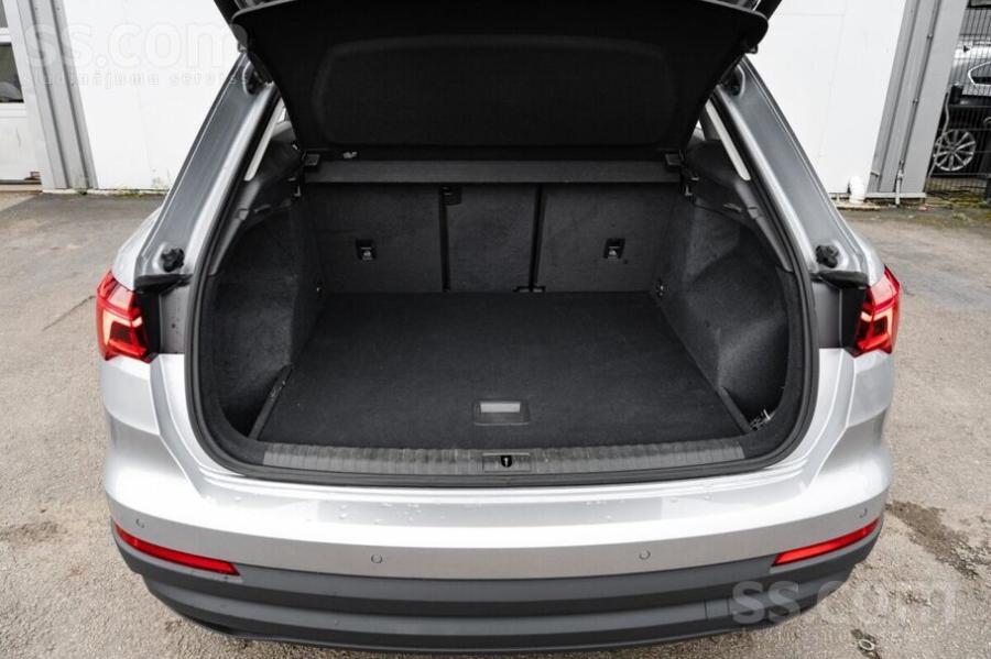 Grey Audi Q3 2023 in Riga, with an engine capacity of 1.50 L and mileage of 19 thousand km for 23900 €, photo 25 on AUTOMOTO.COM.LV