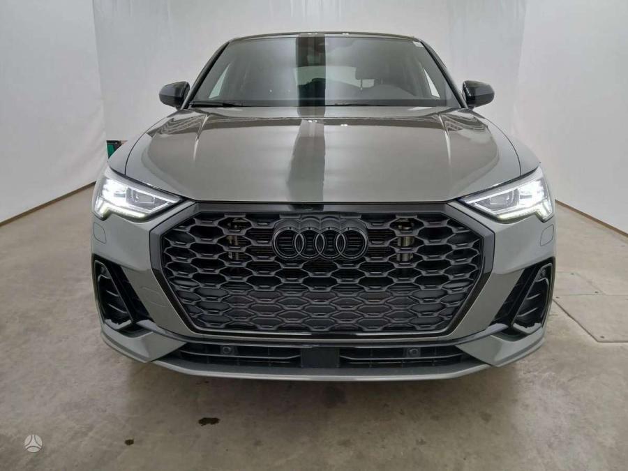 Pelēks Audi Q3 2023 Viļņa, ar dzinēja tilpumu 1.50 L un nobraukumu 154 tūkst. km par 25035 €, foto 1 vietnē AUTOMOTO.COM.LV