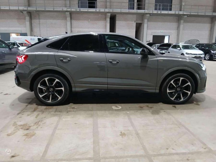 Pelēks Audi Q3 2023 Viļņa, ar dzinēja tilpumu 1.50 L un nobraukumu 154 tūkst. km par 25035 €, foto 5 vietnē AUTOMOTO.COM.LV