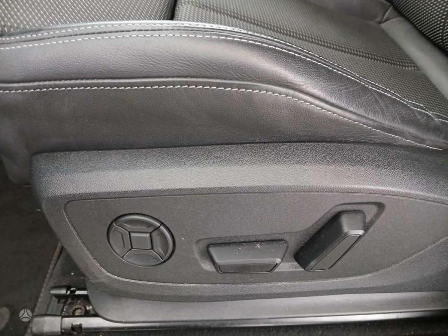 Pelēks Audi Q3 2023 Viļņa, ar dzinēja tilpumu 1.50 L un nobraukumu 154 tūkst. km par 25035 €, foto 13 vietnē AUTOMOTO.COM.LV