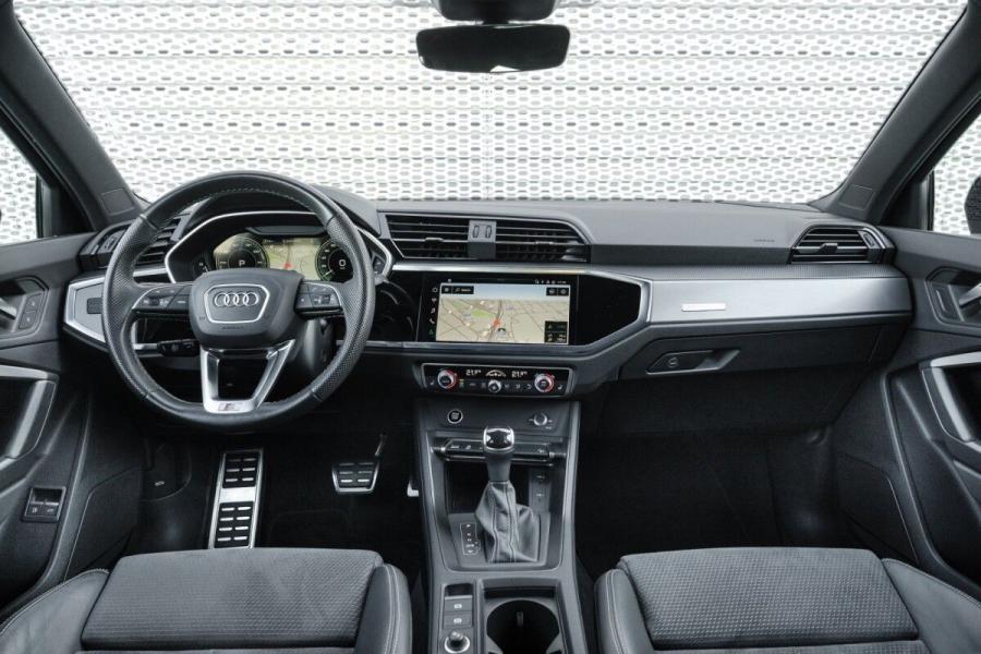 Pelēks Audi Q3 2023 Mārupe, ar dzinēja tilpumu 1.40 L un nobraukumu 124 tūkst. km par 31250 €, foto 7 vietnē AUTOMOTO.COM.LV