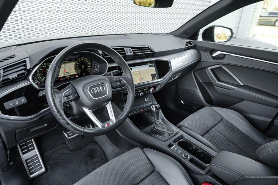 Pelēks Audi Q3 2023 Mārupe, ar dzinēja tilpumu 1.40 L un nobraukumu 124 tūkst. km par 31250 €, foto 11 vietnē AUTOMOTO.COM.LV