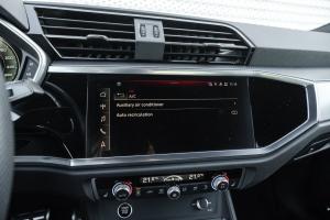 Pelēks Audi Q3 2023 Mārupe, ar dzinēja tilpumu 1.40 L un nobraukumu 124 tūkst. km par 31250 €, foto 26 vietnē AUTOMOTO.COM.LV
