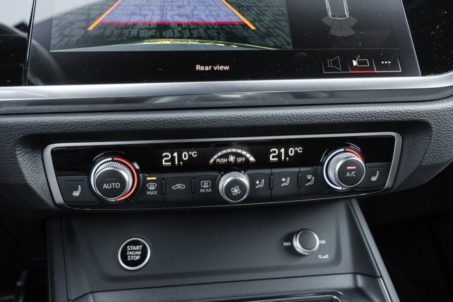 Pelēks Audi Q3 2023 Mārupe, ar dzinēja tilpumu 1.40 L un nobraukumu 124 tūkst. km par 31250 €, foto 29 vietnē AUTOMOTO.COM.LV