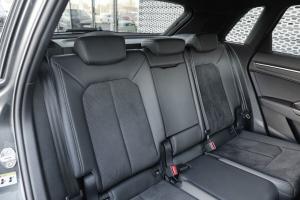 Pelēks Audi Q3 2023 Mārupe, ar dzinēja tilpumu 1.40 L un nobraukumu 124 tūkst. km par 31250 €, foto 34 vietnē AUTOMOTO.COM.LV