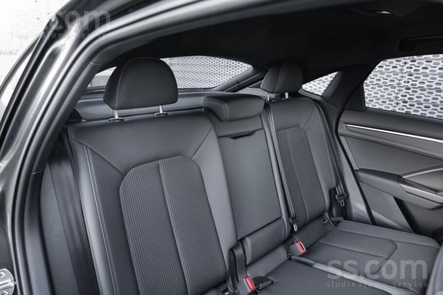Pelēks Audi Q3 2024 Rīga, ar dzinēja tilpumu 2.00 L un nobraukumu 24 tūkst. km par 39900 €, foto 26 vietnē AUTOMOTO.COM.LV