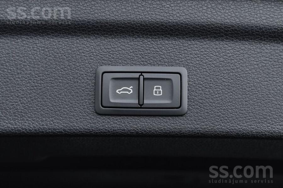 Pelēks Audi Q3 2024 Rīga, ar dzinēja tilpumu 2.00 L un nobraukumu 24 tūkst. km par 39900 €, foto 28 vietnē AUTOMOTO.COM.LV