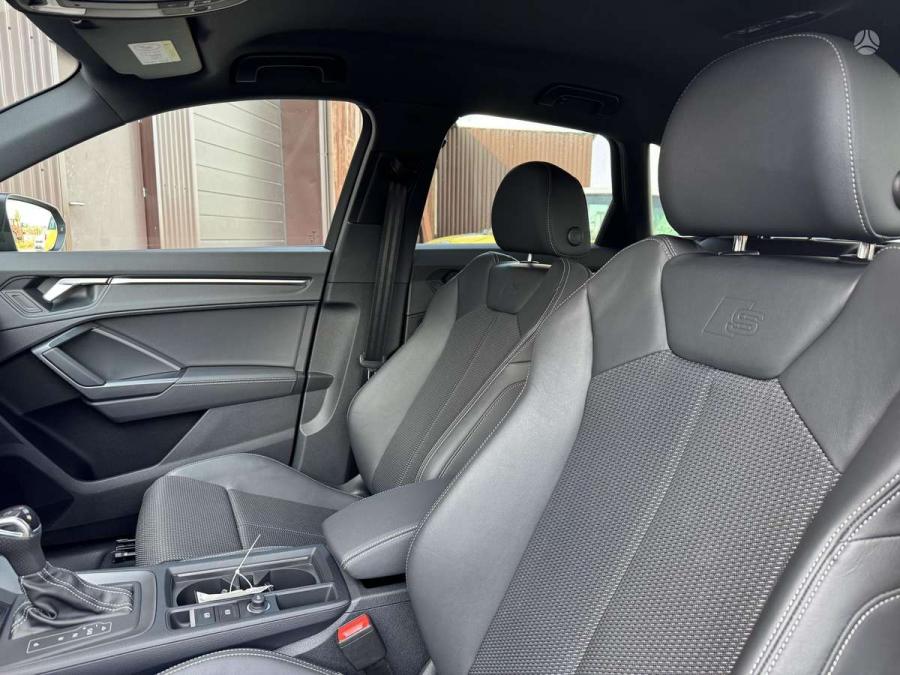 Pelēks Audi Q3 2025 Telšiai, ar dzinēja tilpumu 1.97 L un nobraukumu 0 tūkst. km par 36000 €, foto 16 vietnē AUTOMOTO.COM.LV