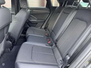 Pelēks Audi Q3 2025 Telšiai, ar dzinēja tilpumu 1.97 L un nobraukumu 0 tūkst. km par 36000 €, foto 17 vietnē AUTOMOTO.COM.LV