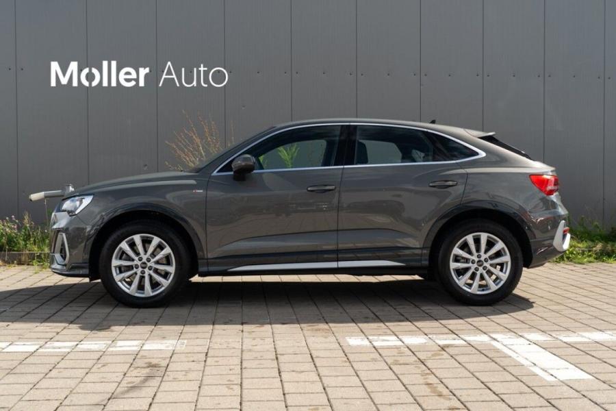 Grey Audi Q3 2025 in Vilnius, with an engine capacity of 2.00 L and mileage of 18 thousand km for 39650 €, photo 4 on AUTOMOTO.COM.LV