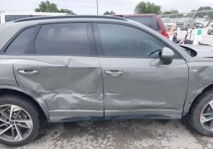 Pelēks Audi Q3 2025 Kauņa, ar dzinēja tilpumu 1.98 L un nobraukumu 16 tūkst. km par 17500 €, foto 11 vietnē AUTOMOTO.COM.LV