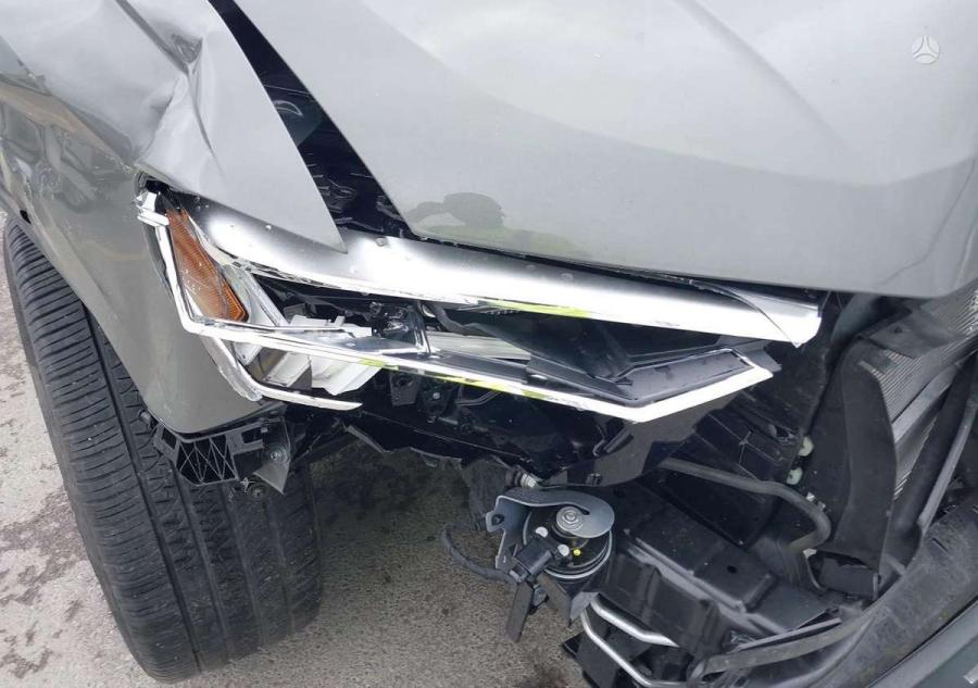 Pelēks Audi Q3 2025 Kauņa, ar dzinēja tilpumu 1.98 L un nobraukumu 16 tūkst. km par 17500 €, foto 15 vietnē AUTOMOTO.COM.LV
