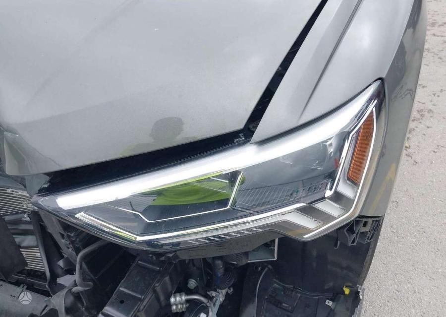 Pelēks Audi Q3 2025 Kauņa, ar dzinēja tilpumu 1.98 L un nobraukumu 16 tūkst. km par 17500 €, foto 16 vietnē AUTOMOTO.COM.LV