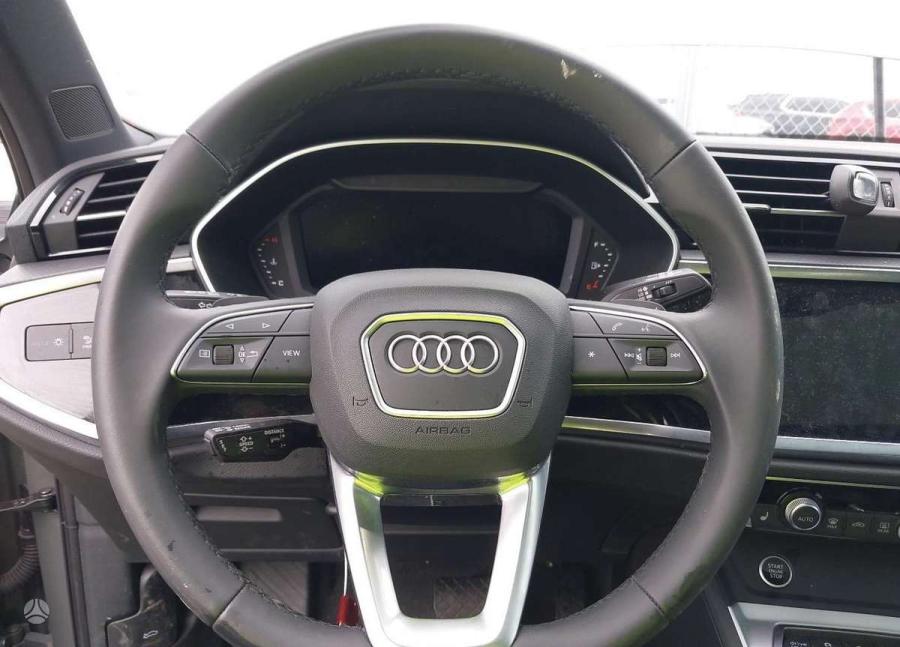 Pelēks Audi Q3 2025 Kauņa, ar dzinēja tilpumu 1.98 L un nobraukumu 16 tūkst. km par 17500 €, foto 22 vietnē AUTOMOTO.COM.LV