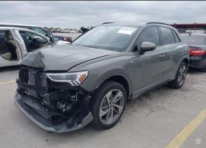 Pelēks Audi Q3 2025 Kauņa, ar dzinēja tilpumu 1.98 L un nobraukumu 16 tūkst. km par 17500 €, foto 28 vietnē AUTOMOTO.COM.LV