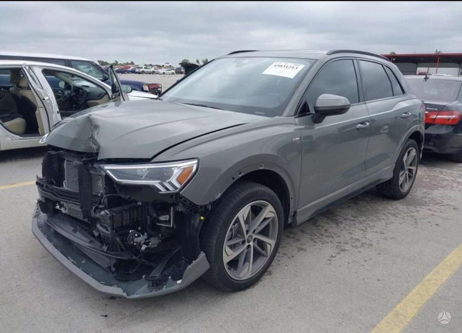 Pelēks Audi Q3 2025 Kauņa, ar dzinēja tilpumu 1.98 L un nobraukumu 16 tūkst. km par 17500 €, foto 28 vietnē AUTOMOTO.COM.LV