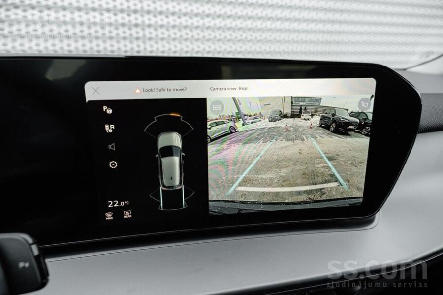 Pelēks Audi Q3 2026 Rīga, ar dzinēja tilpumu 1.50 L un nobraukumu 4 tūkst. km par 42900 €, foto 18 vietnē AUTOMOTO.COM.LV