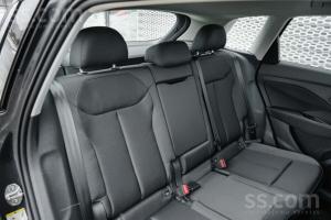 Pelēks Audi Q3 2026 Rīga, ar dzinēja tilpumu 1.50 L un nobraukumu 4 tūkst. km par 42900 €, foto 33 vietnē AUTOMOTO.COM.LV