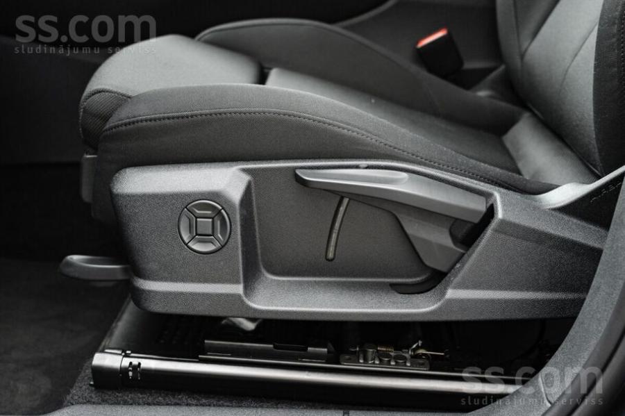 Pelēks Audi Q3 2026 Rīga, ar dzinēja tilpumu 1.50 L un nobraukumu 2 tūkst. km par 39700 €, foto 10 vietnē AUTOMOTO.COM.LV