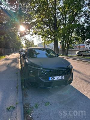 Grey Audi Q3 2026 in Riga, with an engine capacity of 1.50 L and mileage of 2 thousand km for 49000 €, photo 4 on AUTOMOTO.COM.LV