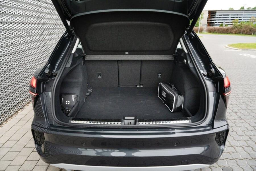 Grey Audi Q3 2026 in Marupe, with an engine capacity of 1.50 L and mileage of 2 thousand km for 39700 €, photo 28 on AUTOMOTO.COM.LV