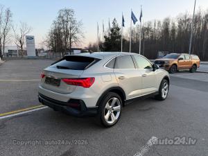 Pelēks Audi Q3 2022 Pērnava, ar dzinēja tilpumu 1.40 L un nobraukumu 30 tūkst. km par 29900 €, foto 4 vietnē AUTOMOTO.COM.LV
