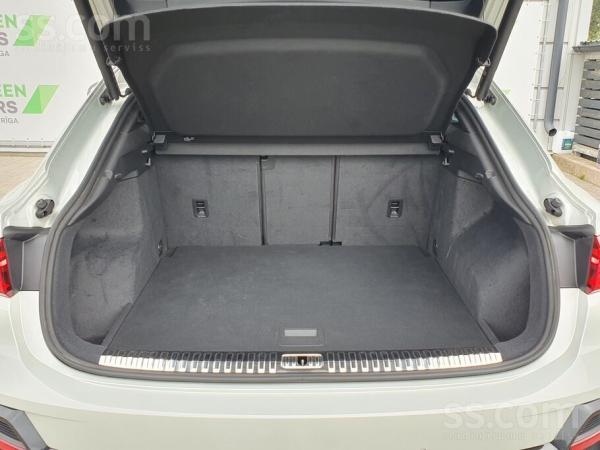 Pelēks Audi Q3 2023 Rīga, ar dzinēja tilpumu 1.50 L un nobraukumu 41 tūkst. km par 32500 €, foto 10 vietnē AUTOMOTO.COM.LV