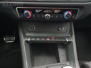 Pelēks Audi Q3 2023 Rīga, ar dzinēja tilpumu 1.50 L un nobraukumu 41 tūkst. km par 32500 €, foto 30 vietnē AUTOMOTO.COM.LV