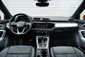 Oranžs Audi Q3 2023 Mārupe, ar dzinēja tilpumu 2.00 L un nobraukumu 69 tūkst. km par 32900 €, foto 7 vietnē AUTOMOTO.COM.LV
