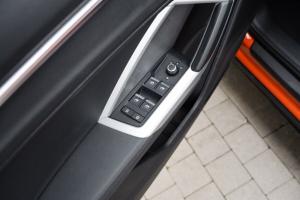 Oranžs Audi Q3 2023 Mārupe, ar dzinēja tilpumu 2.00 L un nobraukumu 69 tūkst. km par 32900 €, foto 8 vietnē AUTOMOTO.COM.LV