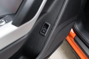 Oranžs Audi Q3 2023 Mārupe, ar dzinēja tilpumu 2.00 L un nobraukumu 69 tūkst. km par 32900 €, foto 9 vietnē AUTOMOTO.COM.LV