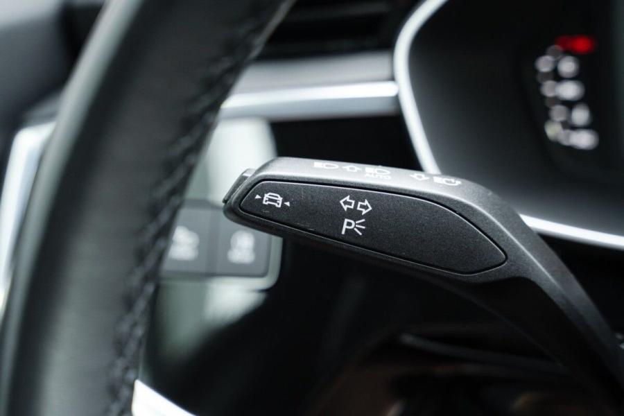 Oranžs Audi Q3 2023 Mārupe, ar dzinēja tilpumu 2.00 L un nobraukumu 69 tūkst. km par 32900 €, foto 12 vietnē AUTOMOTO.COM.LV
