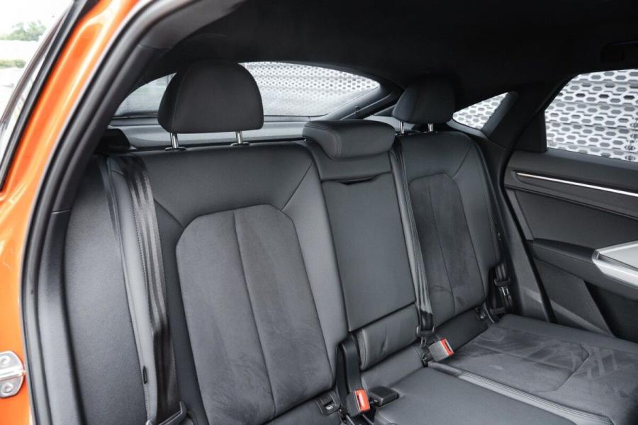 Oranžs Audi Q3 2023 Mārupe, ar dzinēja tilpumu 2.00 L un nobraukumu 69 tūkst. km par 32900 €, foto 25 vietnē AUTOMOTO.COM.LV
